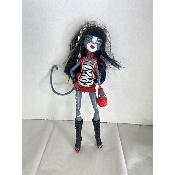 Mattel | Toys | Monster High Werecat Twins Sister Purrsephone Doll With ...